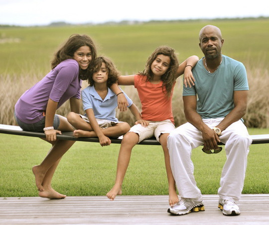 Darius Rucker Family